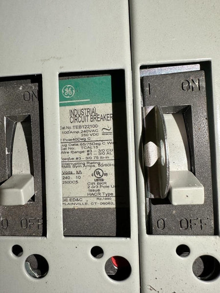 GE Spectra Series APNB 1200A Panelboard 208/120V 3 Phase 4 Wire w/ Bre