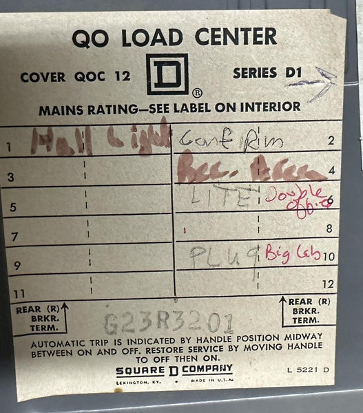 Square D QOC 12 QO Load Center Series D1 12 Space w/ (11) Breakers
