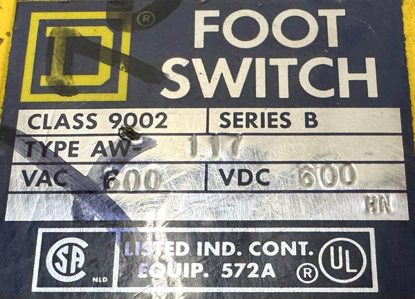 Square D 9002 AW-117 Foot Switch Ser B 600VAC 600VDC EN HN