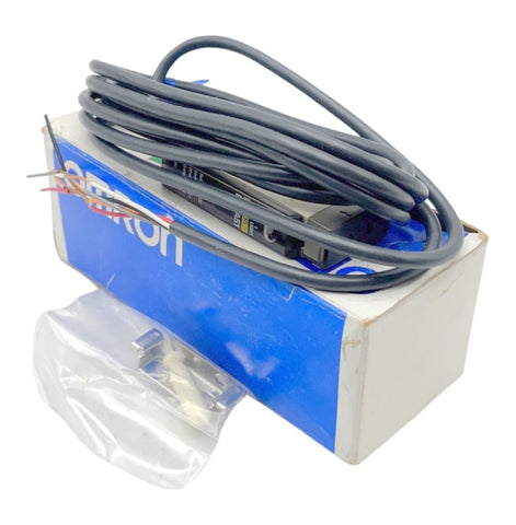 Omron E3X-A51 Fiber-Optic Photoelectric Switch Sensor 10/30VDC IP66 DI