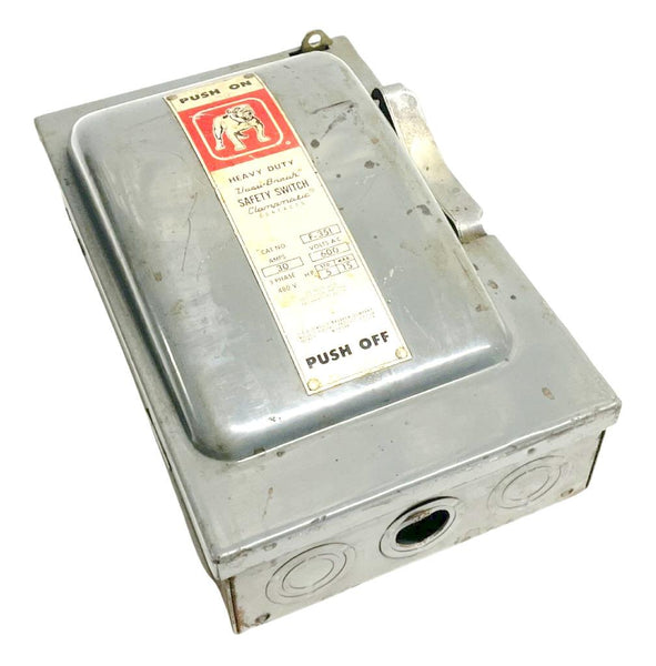 Bulldog F-351 Heavy Duty Vacu-Break Safety Switch Box 3-Pole 30A 600VA