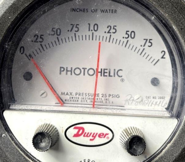Dwyer Photohelic 3002 Pressure Switch/Gauge Water Level Meter 0-2in ...