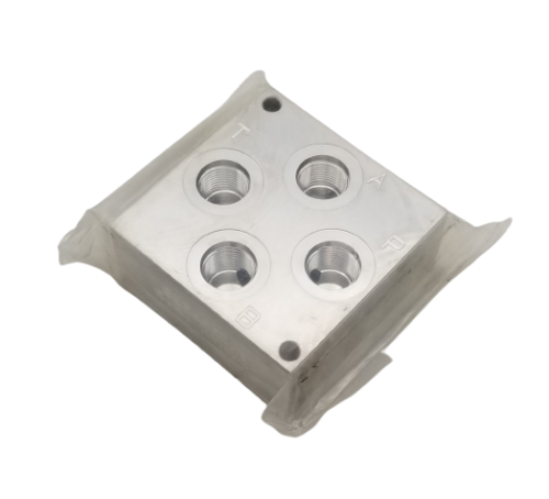 Daman AD03SPB8S Manifold Sub Plate (3 Available) – Surplus Select