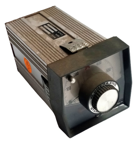 Omega Model 49 49-812-818 Type J Temperature Controller