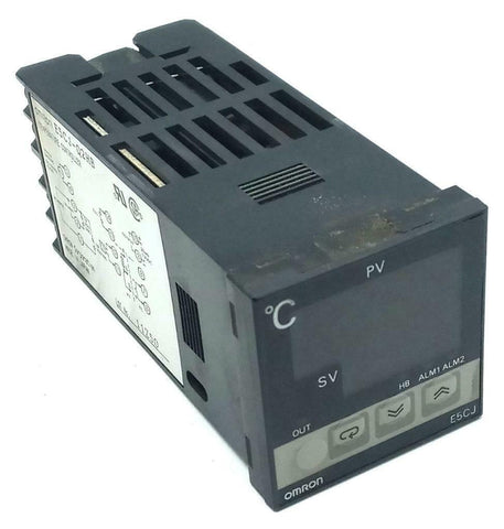 Omron E5CJ-Q2HB Digital Temperature Controller 100-240VAC 50/60HZ
