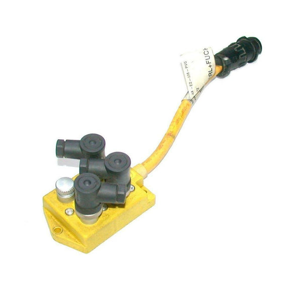 PEPPERL + FUCHS V1-4A-E2-5M-PVC 4-PORT DISTRIBUTION BOX W/CONNECTORS 5