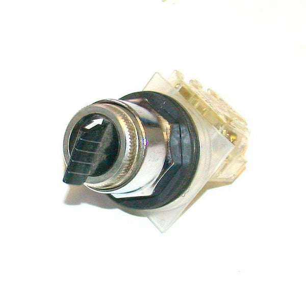 SQUARE D 9001KM1 3-POSITION MAIMTAINED SELECTOR SWITCH