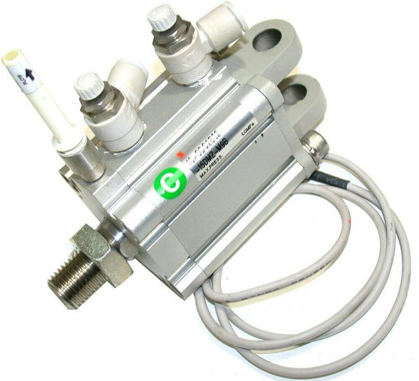 Up to 8 SMC Magnetic Compact Air Clean Room Cylinders 10-CDQ2B32-15DMZ