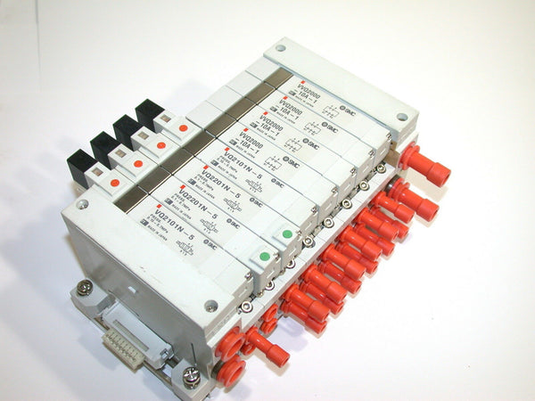 SMC 8 SOLENOID 24 VOLT STACK UP BANK ASSEMBLY VVQ2000-10A-1 AND VQ2201