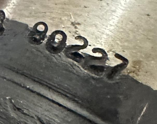 Universal Engineering 80227 MT 2 Morse Taper Adapter Kwik Switch 200 S