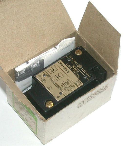 NEW GENERAL ELECTRIC CR215G2E LIMIT SWITCH BODY 10 AMP 600 VAC NO ACTU