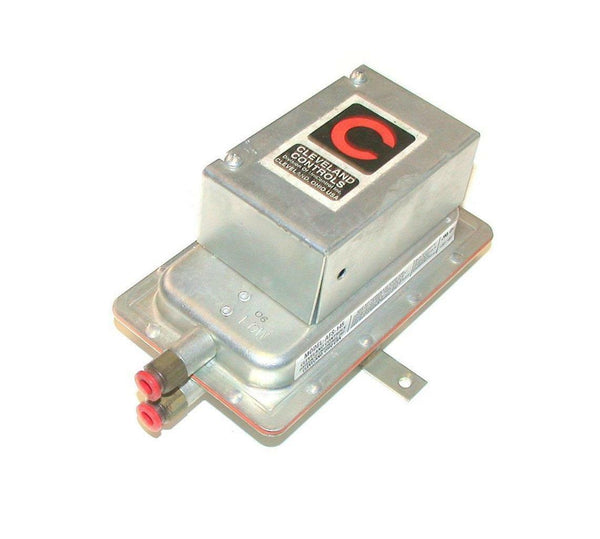 CLEVELAND CONTROLS AFS-145 PRESSURE SWITCH 15 AMP 120-277 VAC