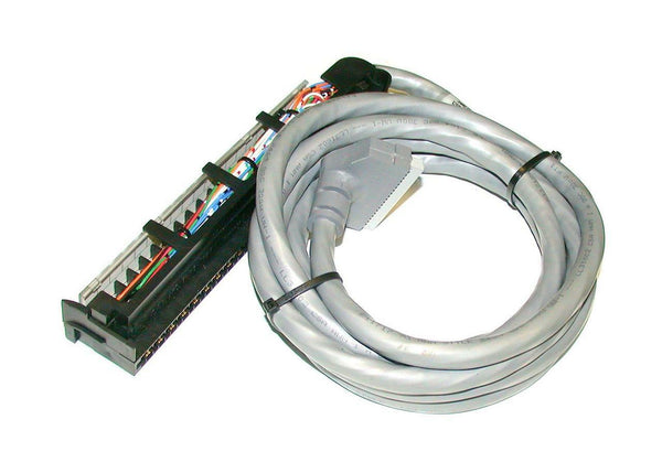 ALLEN BRADLEY DIGITAL I/O CABLE ASSEMBLY 2.5 METER MODEL 1492-CABLE25K