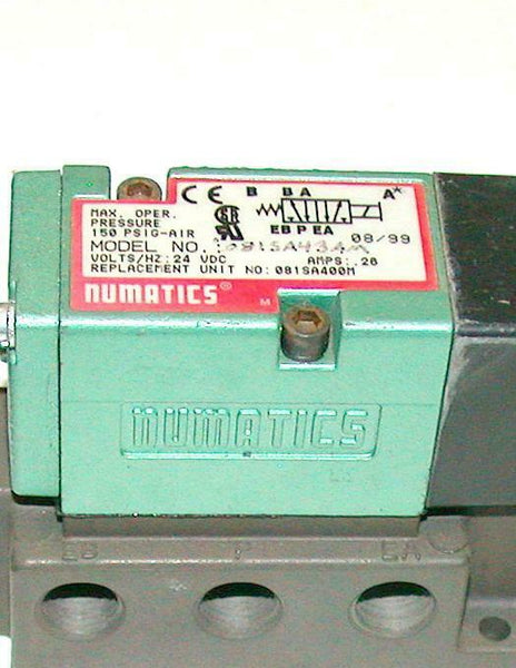 New Numatics 081SA43AM Solenoid Valve W/Manifold