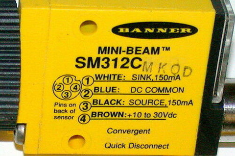 2 BANNER PHOTOELECTRIC MINI-BEAMS MODEL SM312CMKQD