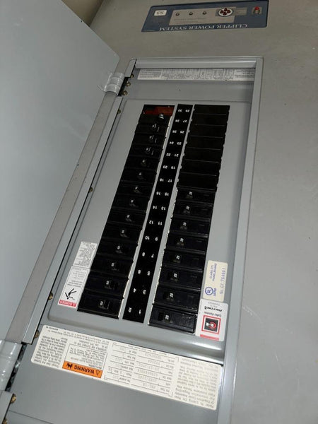 Cutler Hammer PRL-1A Breaker Panelboard 100A 208Y/120V 4W 3 Ph w/ Brea