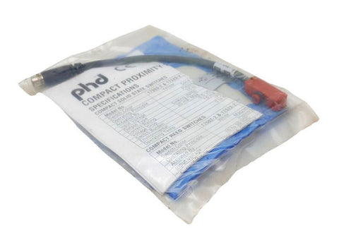 PHD 17524-2 3-Pin Male Proximity Switch 100MA 10-30VDC