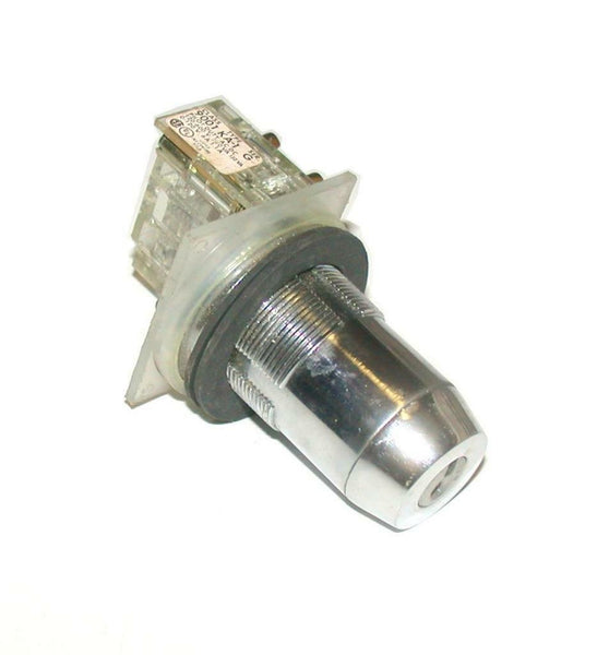 SQUARE D 9001KA-1 KEY OPERATED SELECTOR SWITCH 1 N.O. 1 N.C. 10 AMP 60